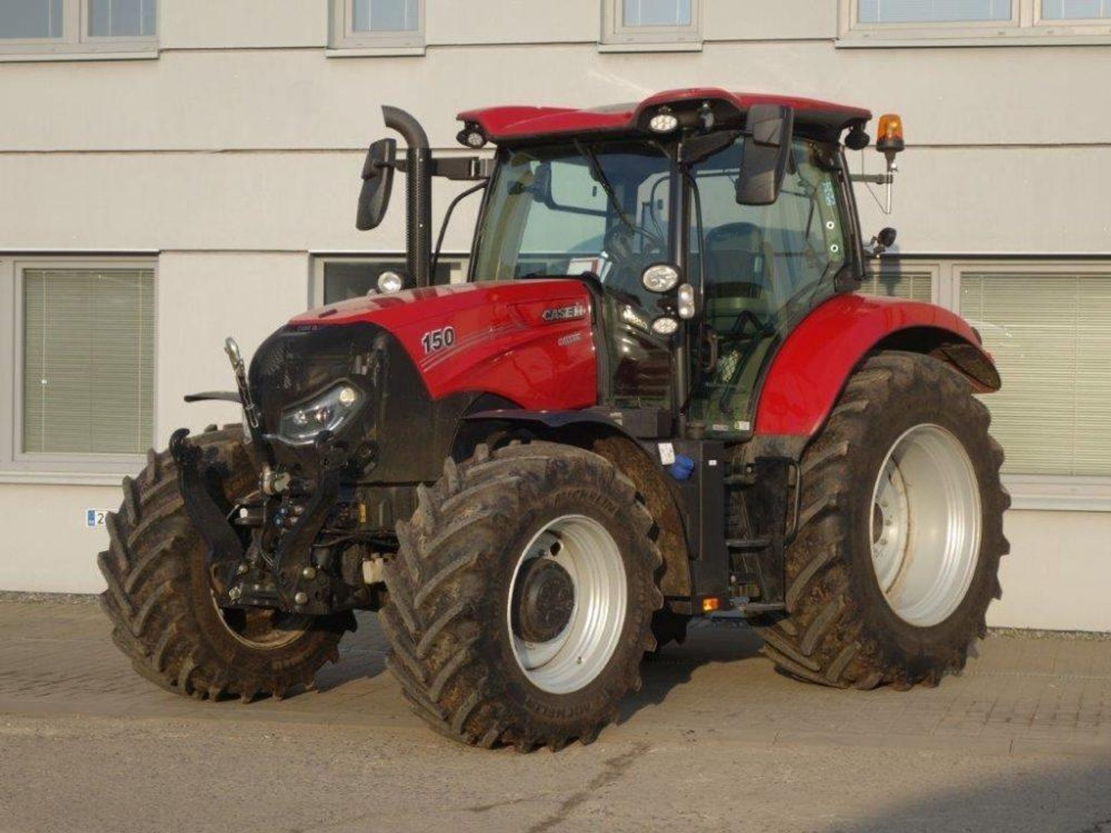 CASE IH 150 MAXXUS TRAKTOR KOLOVÝ VČ. ČELNÍHO TŘÍBODOVÉHO ZÁVĚSU ...