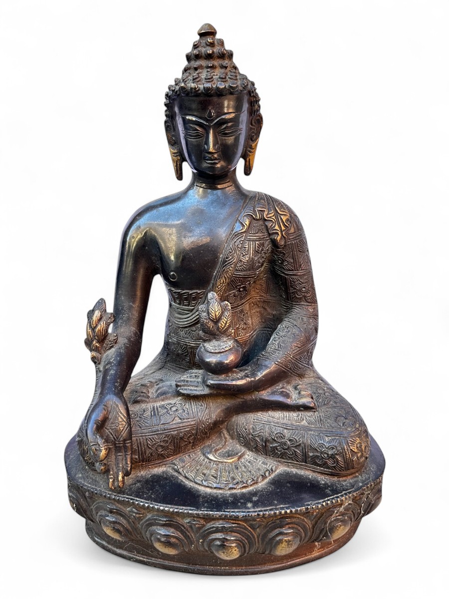 Bronzová socha - Sedící Buddha - Auction of fine art and antiques ...